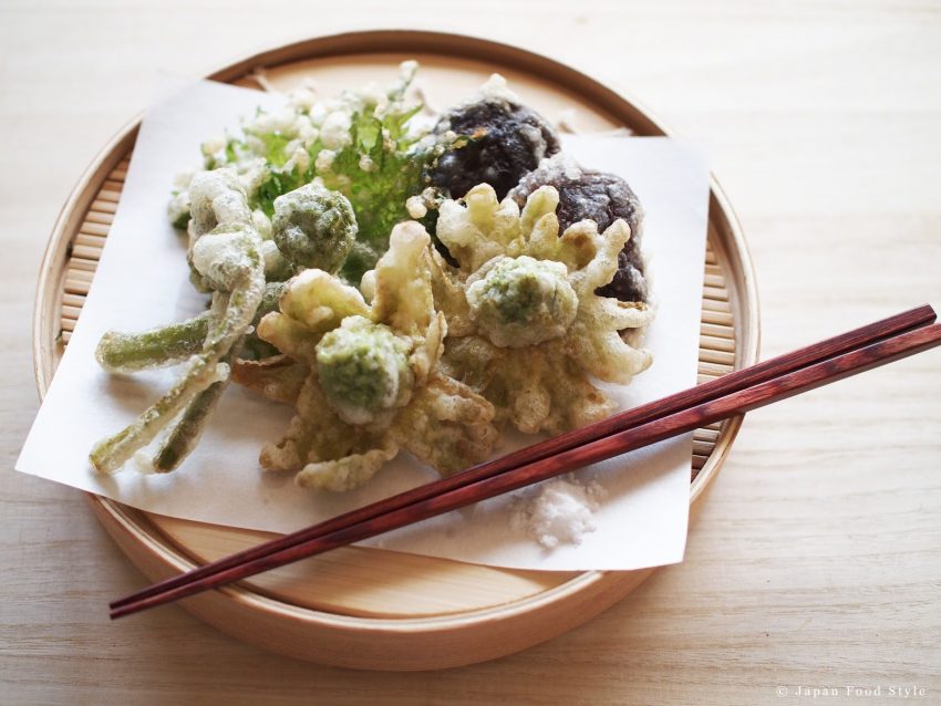 Sansai Tempura (deep fried edible wild plants) in Japan - Japan Food Style